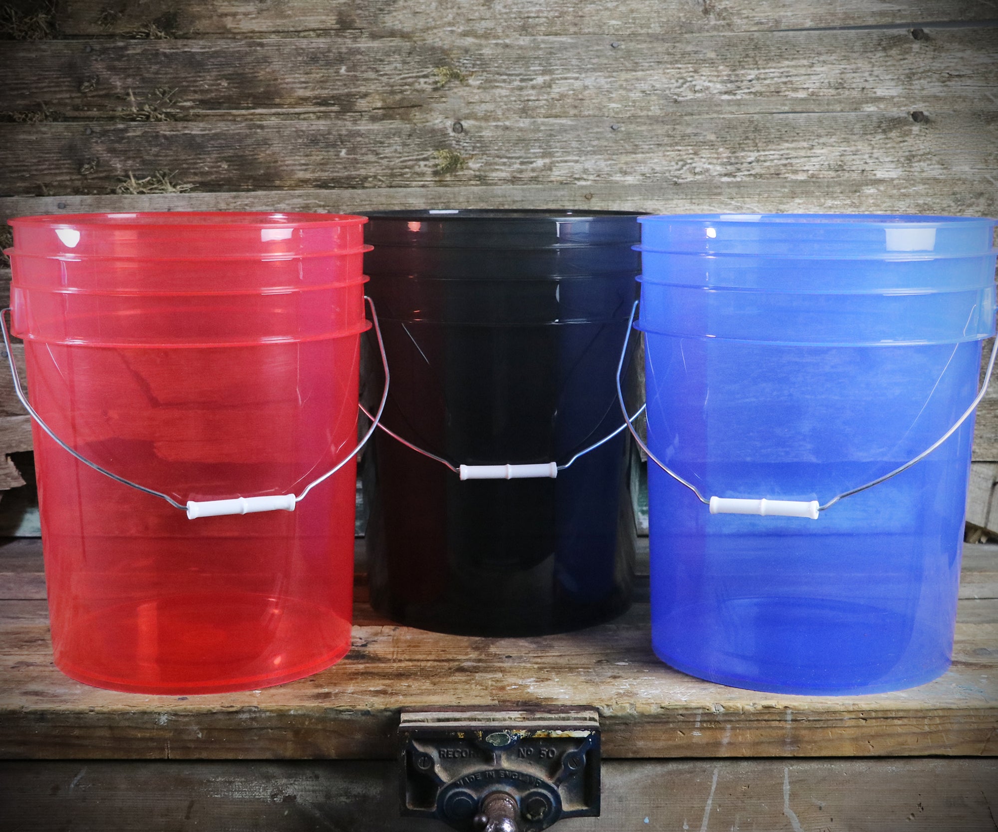 Grit Guard Bucket + Detail Guardz Dirtlock — Slims Detailing